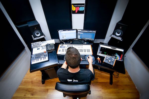 קורס מיקס ומאסטרינג (Mix & Mastering) - מכללת BPM קורס מיקס ומאסטרינג (Mix & Mastering) - מכללת BPM